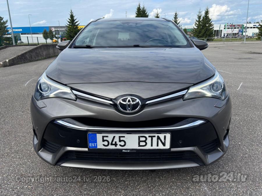 Smilšu krāsa Toyota Avensis 2017 Paide, ar dzinēja tilpumu 1.80 L un nobraukumu 174 tūkst. km par 10990 €, foto 3 vietnē AUTOMOTO.COM.LV