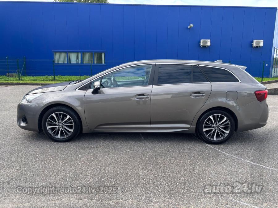 Smilšu krāsa Toyota Avensis 2017 Paide, ar dzinēja tilpumu 1.80 L un nobraukumu 174 tūkst. km par 10990 €, foto 4 vietnē AUTOMOTO.COM.LV