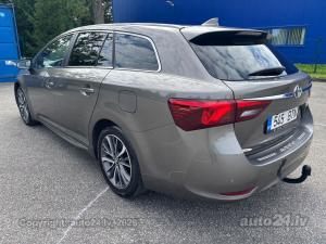 Smilšu krāsa Toyota Avensis 2017 Paide, ar dzinēja tilpumu 1.80 L un nobraukumu 174 tūkst. km par 10990 €, foto 5 vietnē AUTOMOTO.COM.LV