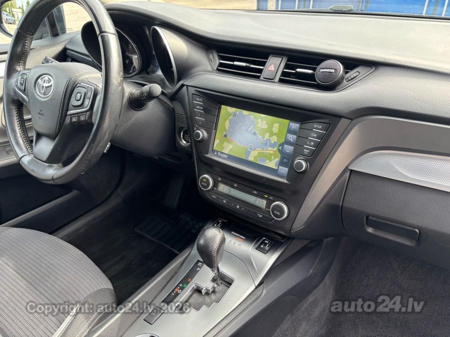 Smilšu krāsa Toyota Avensis 2017 Paide, ar dzinēja tilpumu 1.80 L un nobraukumu 174 tūkst. km par 10990 €, foto 9 vietnē AUTOMOTO.COM.LV