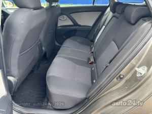 Smilšu krāsa Toyota Avensis 2017 Paide, ar dzinēja tilpumu 1.80 L un nobraukumu 174 tūkst. km par 10990 €, foto 15 vietnē AUTOMOTO.COM.LV