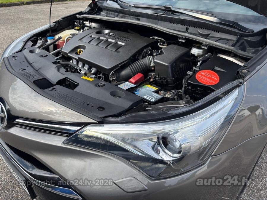 Smilšu krāsa Toyota Avensis 2017 Paide, ar dzinēja tilpumu 1.80 L un nobraukumu 174 tūkst. km par 10990 €, foto 24 vietnē AUTOMOTO.COM.LV