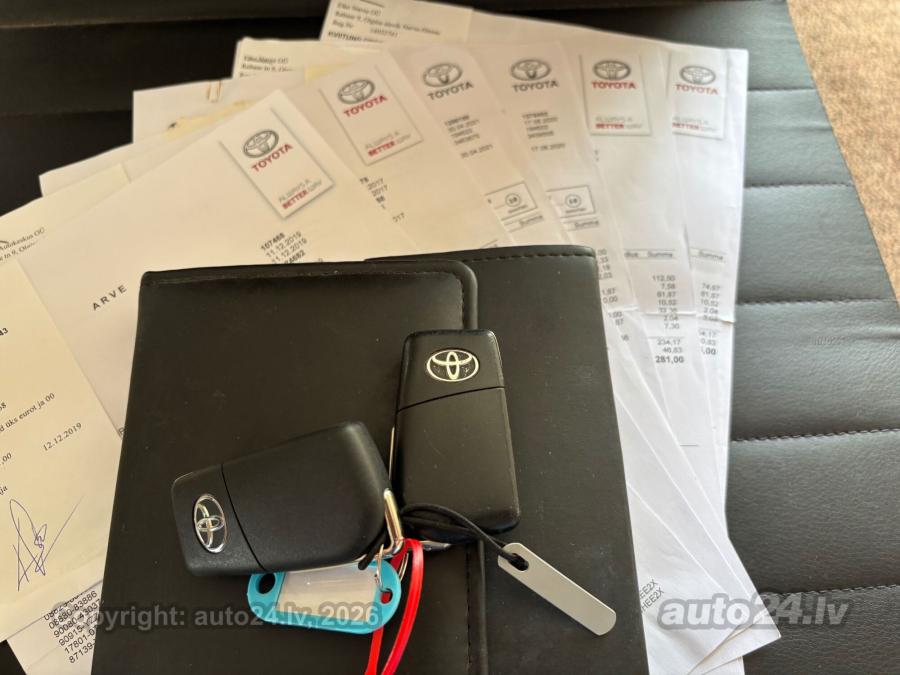 Smilšu krāsa Toyota Avensis 2017 Paide, ar dzinēja tilpumu 1.80 L un nobraukumu 174 tūkst. km par 10990 €, foto 28 vietnē AUTOMOTO.COM.LV