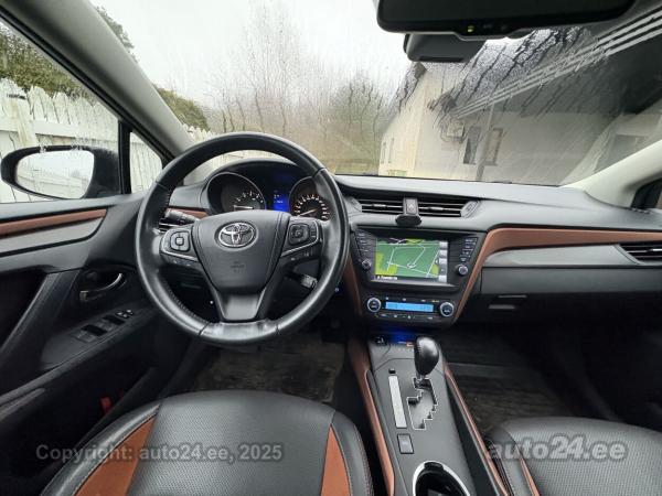 Smilšu krāsa Toyota Avensis 2018 Tallina, ar dzinēja tilpumu 1.80 L un nobraukumu 110 tūkst. km par 14200 €, foto 11 vietnē AUTOMOTO.COM.LV