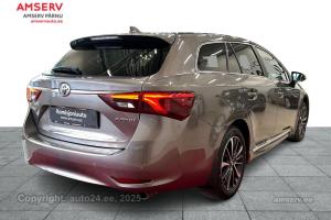 Beige Toyota Avensis 2018 in Parnu, with an engine capacity of 1.80 L and mileage of 110 thousand km for 16490 €, photo 2 on AUTOMOTO.COM.LV