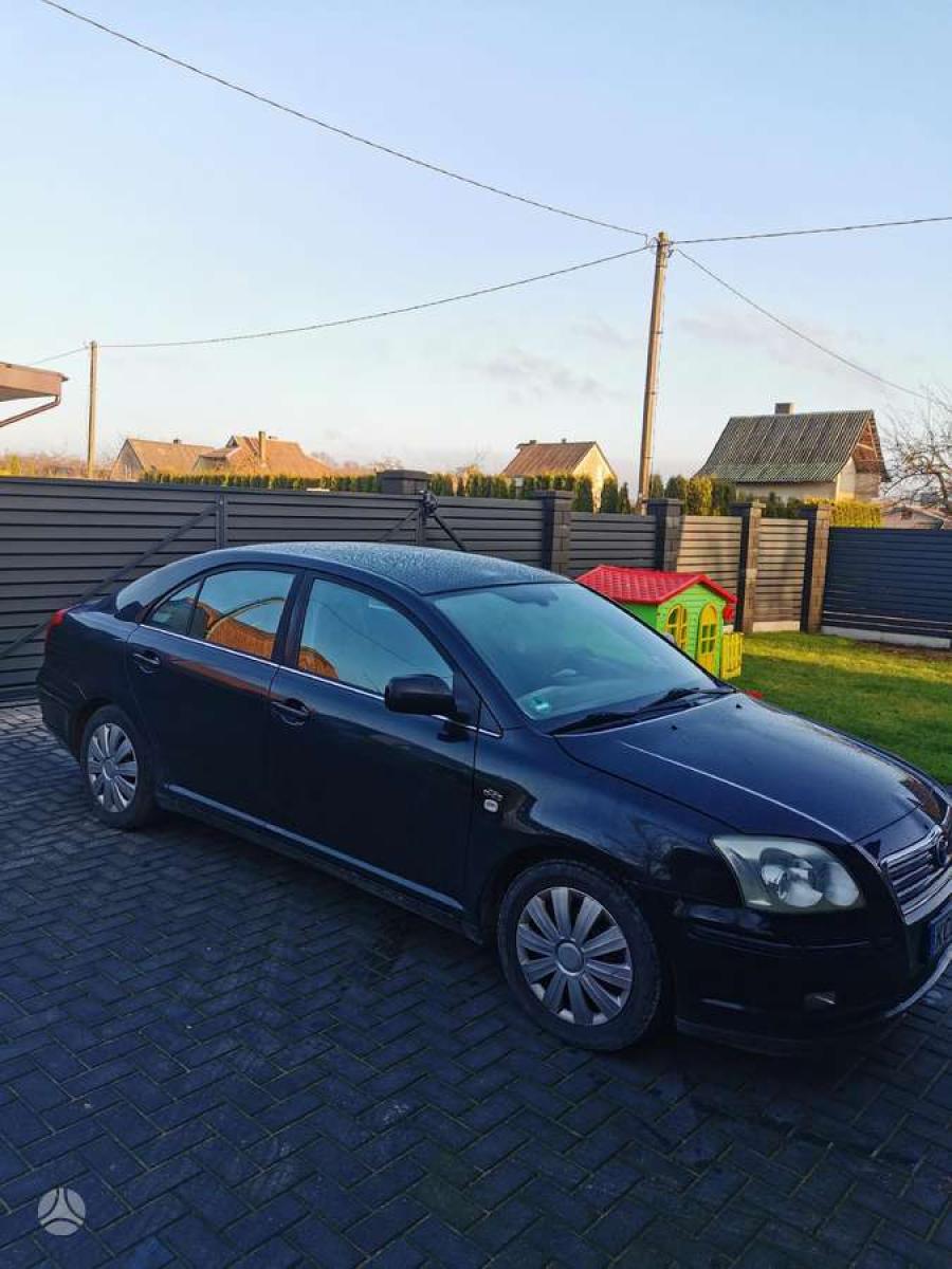Melns Toyota Avensis 2003 Gargždai, ar dzinēja tilpumu 2.00 L un nobraukumu 340 tūkst. km par 800 €, foto 4 vietnē AUTOMOTO.COM.LV