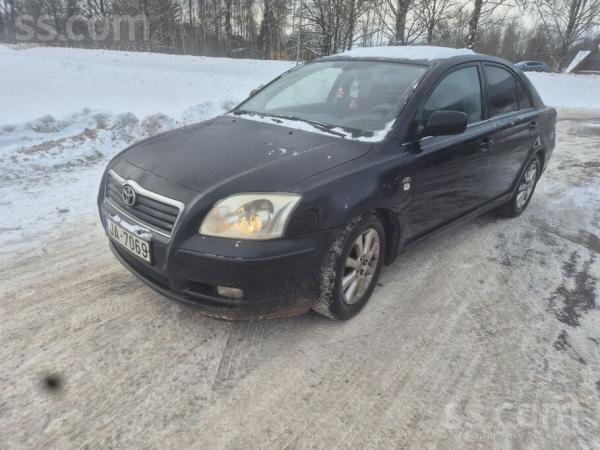Black Toyota Avensis 2003 in Daugavpils, with an engine capacity of 2.00 L and mileage of 355 thousand km for 1050 €, photo 1 on AUTOMOTO.COM.LV