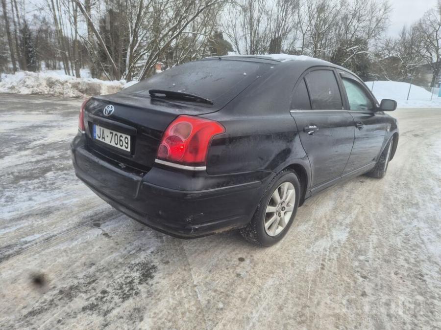 Melns Toyota Avensis 2003 Daugavpils, ar dzinēja tilpumu 2.00 L un nobraukumu 355 tūkst. km par 1050 €, foto 3 vietnē AUTOMOTO.COM.LV