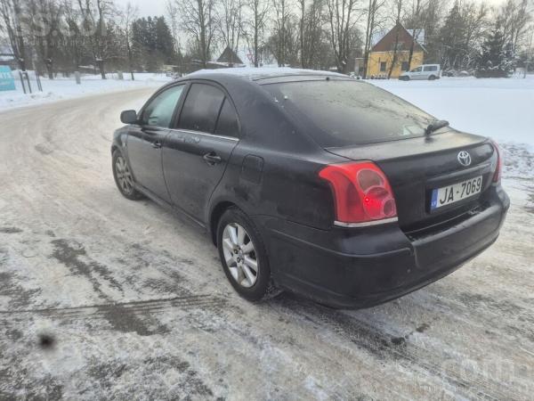 Black Toyota Avensis 2003 in Daugavpils, with an engine capacity of 2.00 L and mileage of 355 thousand km for 1050 €, photo 4 on AUTOMOTO.COM.LV
