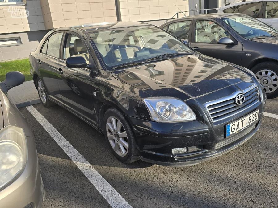 Melns Toyota Avensis 2003 Marijampole, ar dzinēja tilpumu 2.00 L un nobraukumu 310 tūkst. km par 990 €, foto 1 vietnē AUTOMOTO.COM.LV
