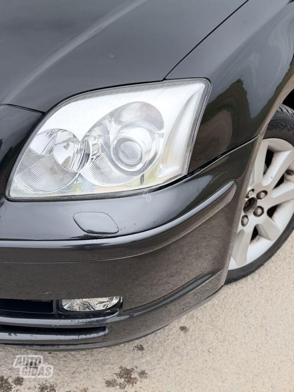 Черный Тойота Авенсис 2004 в Каунас, объемом двигателя 2.00 л и пробегом 300 тыс. км за 1850 €, фото 2 на AUTOMOTO.COM.LV