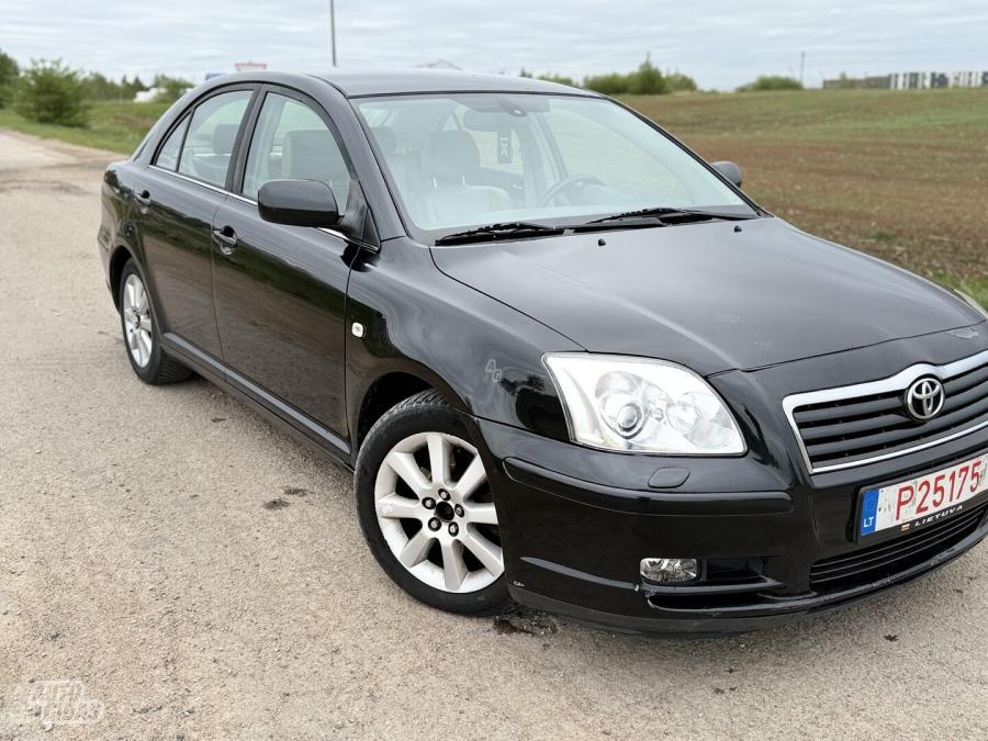 Черный Тойота Авенсис 2004 в Каунас, объемом двигателя 2.00 л и пробегом 300 тыс. км за 1850 €, фото 6 на AUTOMOTO.COM.LV