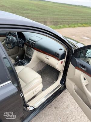 Черный Тойота Авенсис 2004 в Каунас, объемом двигателя 2.00 л и пробегом 300 тыс. км за 1850 €, фото 15 на AUTOMOTO.COM.LV
