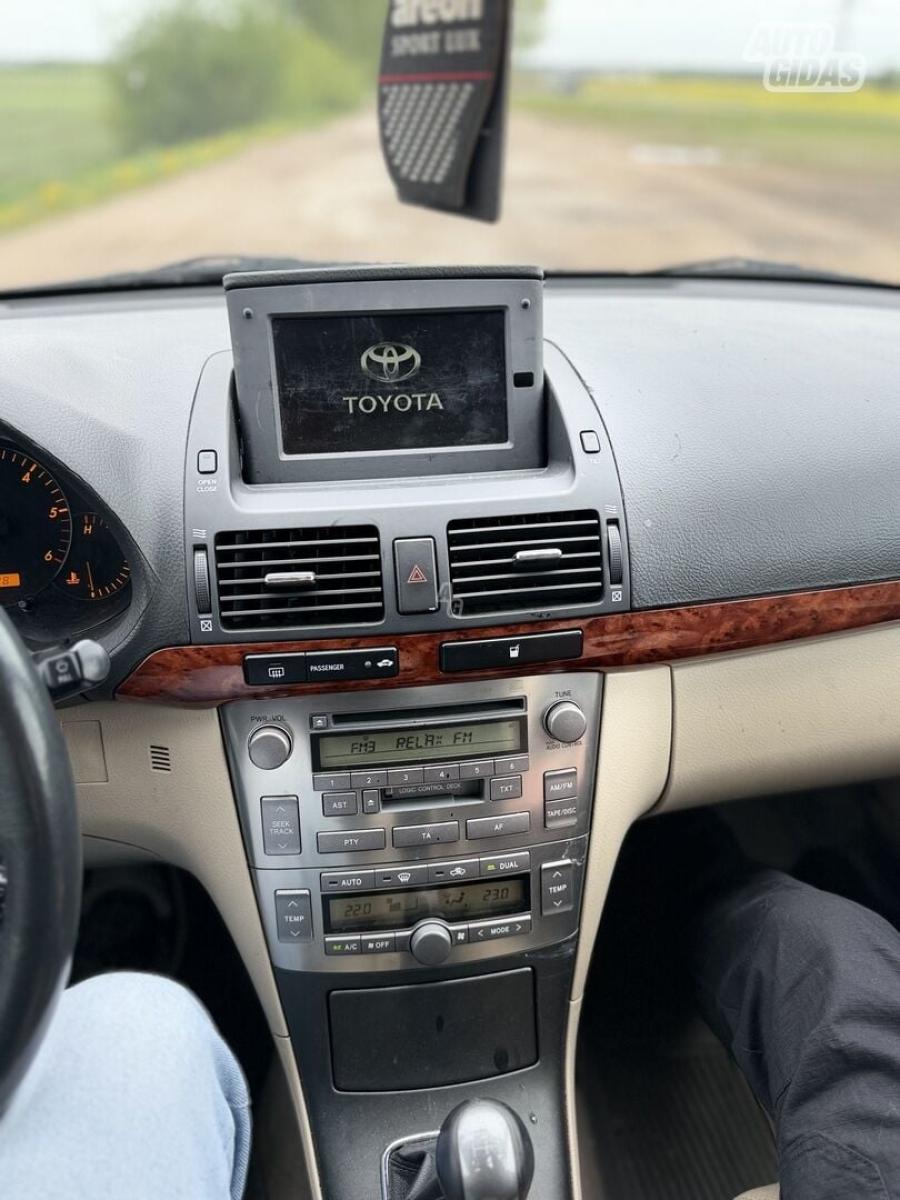 Черный Тойота Авенсис 2004 в Каунас, объемом двигателя 2.00 л и пробегом 300 тыс. км за 1850 €, фото 21 на AUTOMOTO.COM.LV
