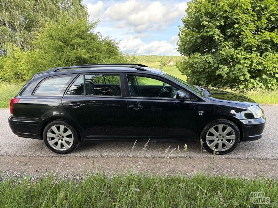Black Toyota Avensis 2005 in Alytus, with an engine capacity of 2.00 L and mileage of 430 thousand km for 1900 €, photo 5 on AUTOMOTO.COM.LV