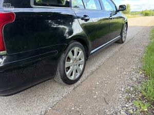 Black Toyota Avensis 2005 in Alytus, with an engine capacity of 2.00 L and mileage of 430 thousand km for 1900 €, photo 12 on AUTOMOTO.COM.LV