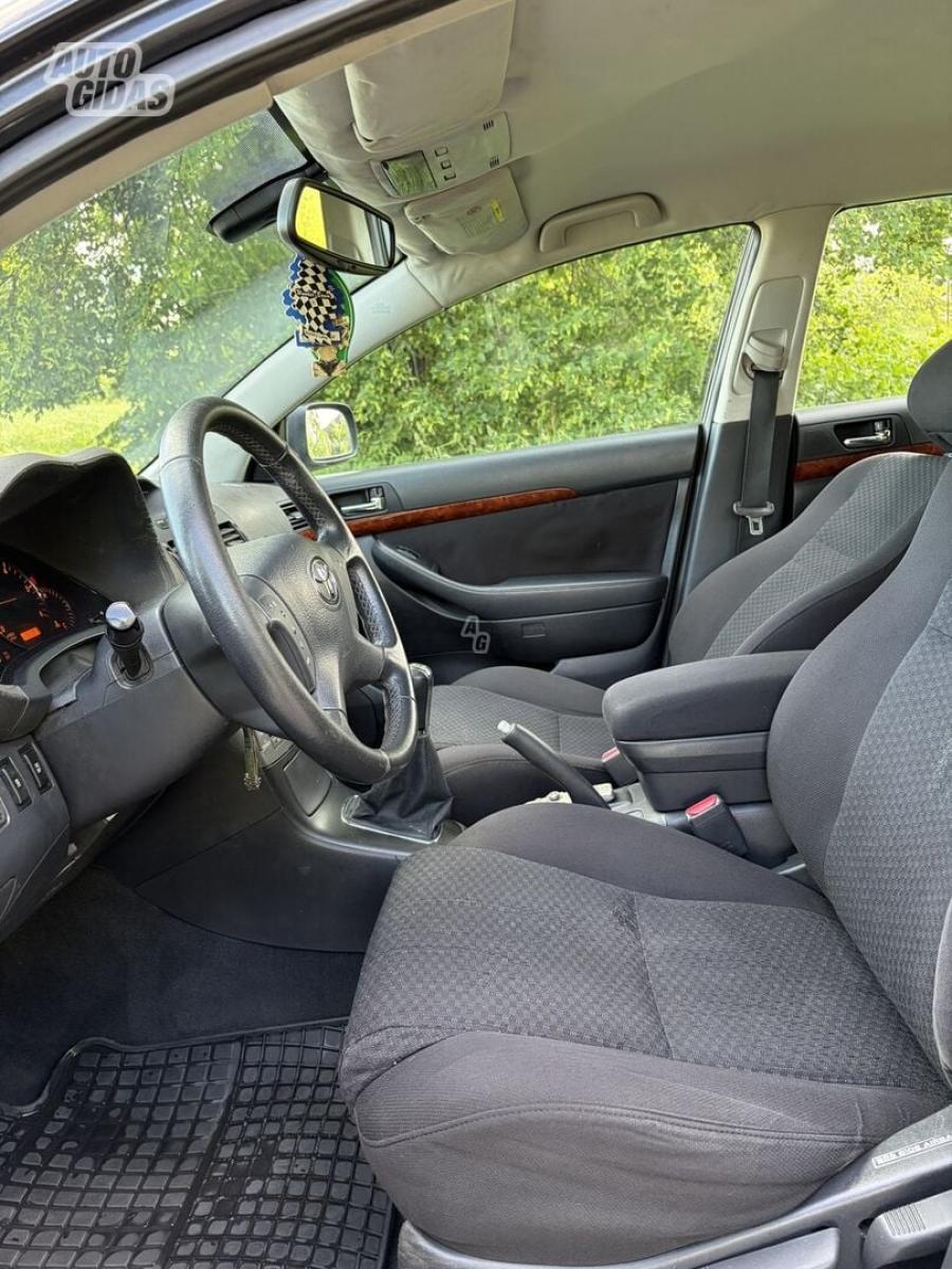Black Toyota Avensis 2005 in Alytus, with an engine capacity of 2.00 L and mileage of 430 thousand km for 1900 €, photo 14 on AUTOMOTO.COM.LV