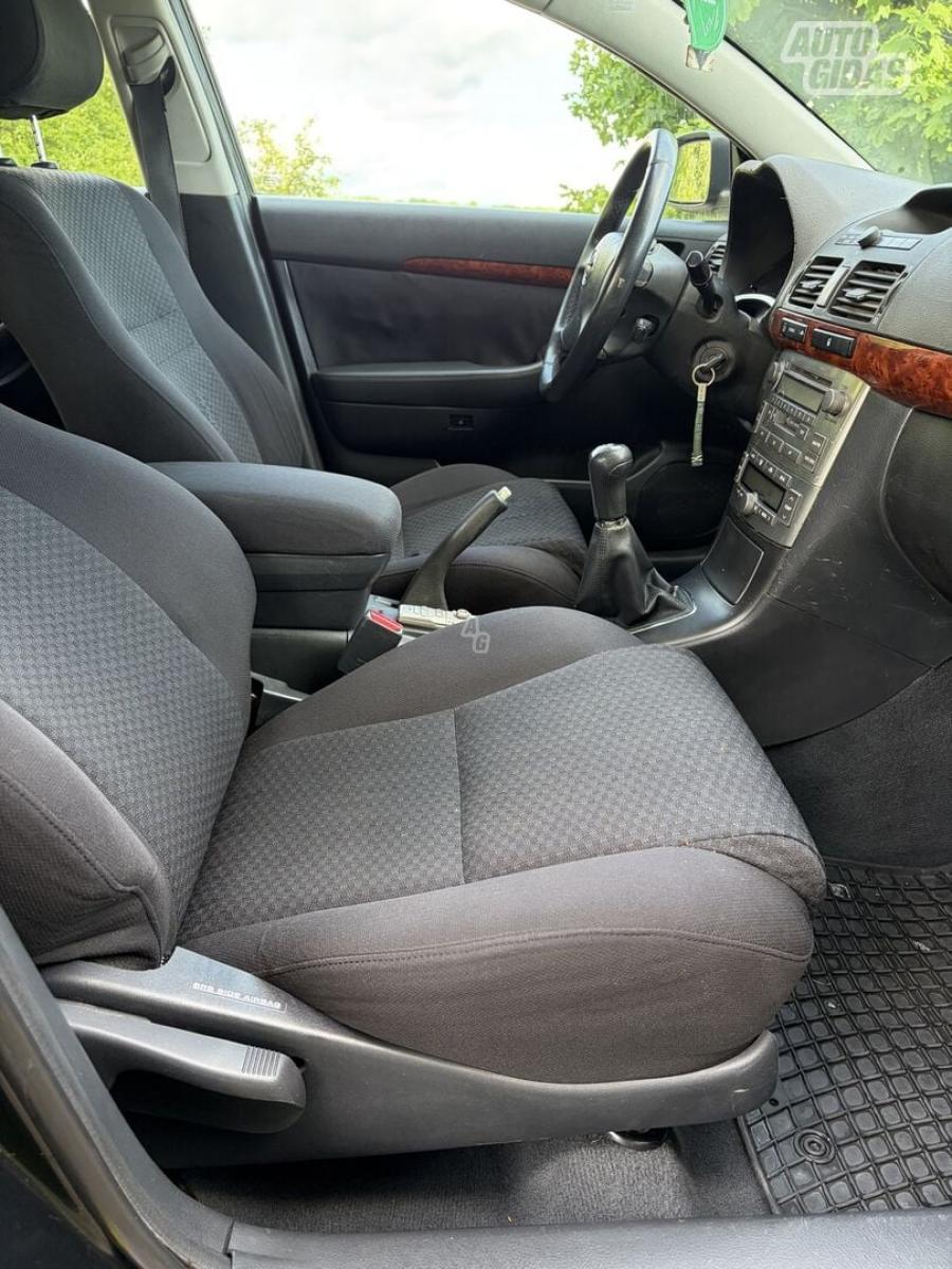 Black Toyota Avensis 2005 in Alytus, with an engine capacity of 2.00 L and mileage of 430 thousand km for 1900 €, photo 15 on AUTOMOTO.COM.LV
