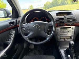 Black Toyota Avensis 2005 in Alytus, with an engine capacity of 2.00 L and mileage of 430 thousand km for 1900 €, photo 17 on AUTOMOTO.COM.LV