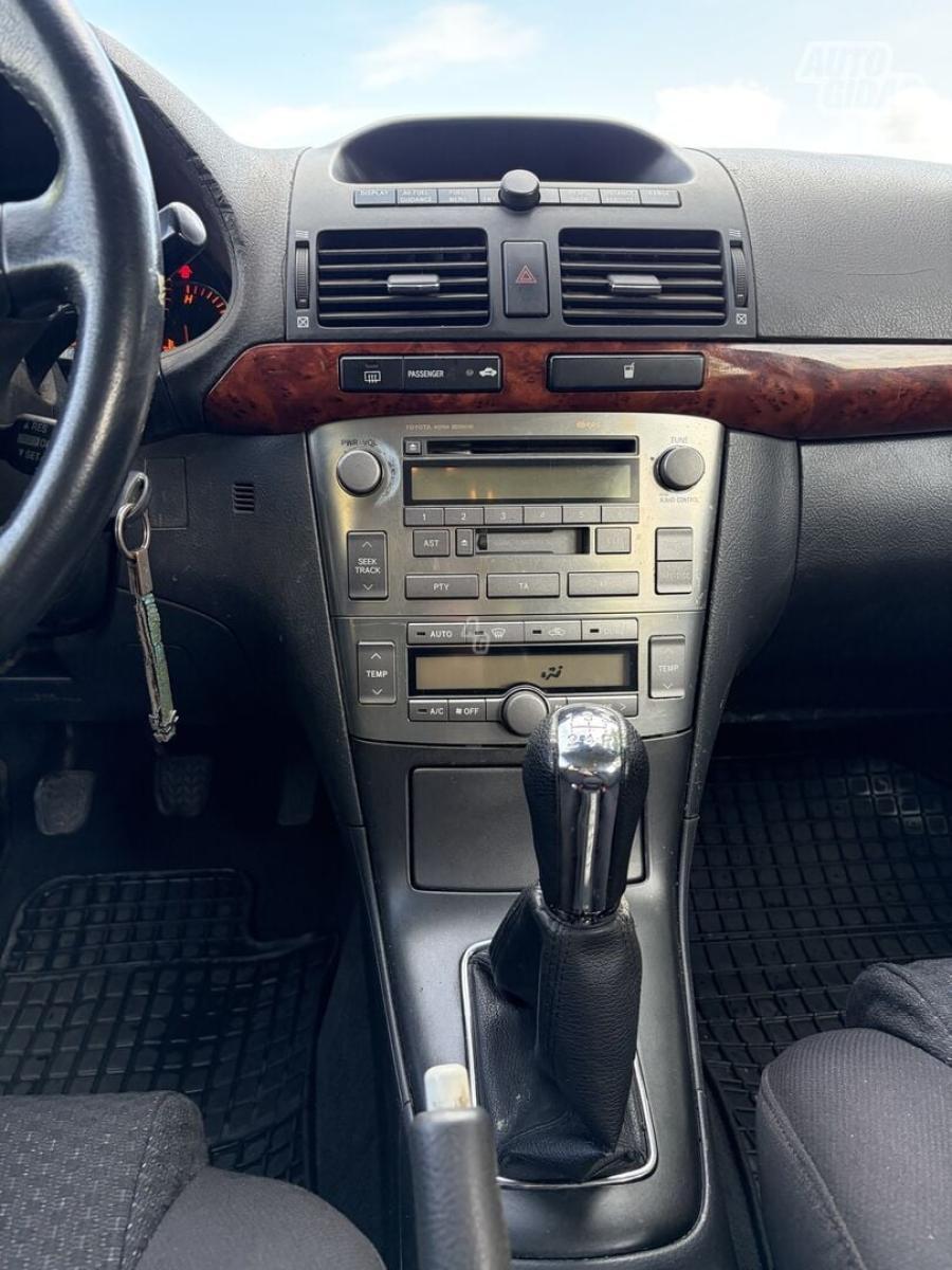 Black Toyota Avensis 2005 in Alytus, with an engine capacity of 2.00 L and mileage of 430 thousand km for 1900 €, photo 18 on AUTOMOTO.COM.LV