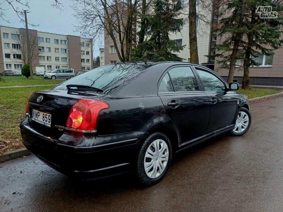 Black Toyota Avensis 2006 in Kaunas, with an engine capacity of 2.00 L and mileage of 25 thousand km for 1990 €, photo 4 on AUTOMOTO.COM.LV