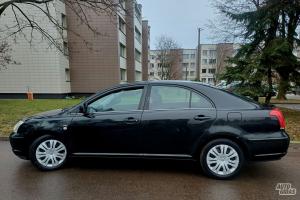 Melns Toyota Avensis 2006 Kauņa, ar dzinēja tilpumu 2.00 L un nobraukumu 232 tūkst. km par 1990 €, foto 5 vietnē AUTOMOTO.COM.LV