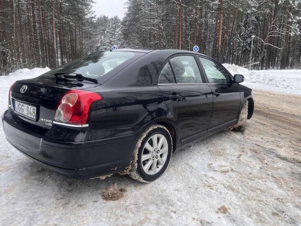 Melns Toyota Avensis 2006 Visaginas, ar dzinēja tilpumu 2.00 L un nobraukumu 310 tūkst. km par 1900 €, foto 2 vietnē AUTOMOTO.COM.LV