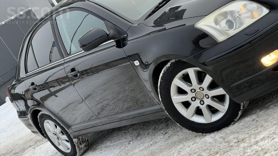Melns Toyota Avensis 2006 Rīga, ar dzinēja tilpumu 2.20 L un nobraukumu 277 tūkst. km par 1990 €, foto 9 vietnē AUTOMOTO.COM.LV