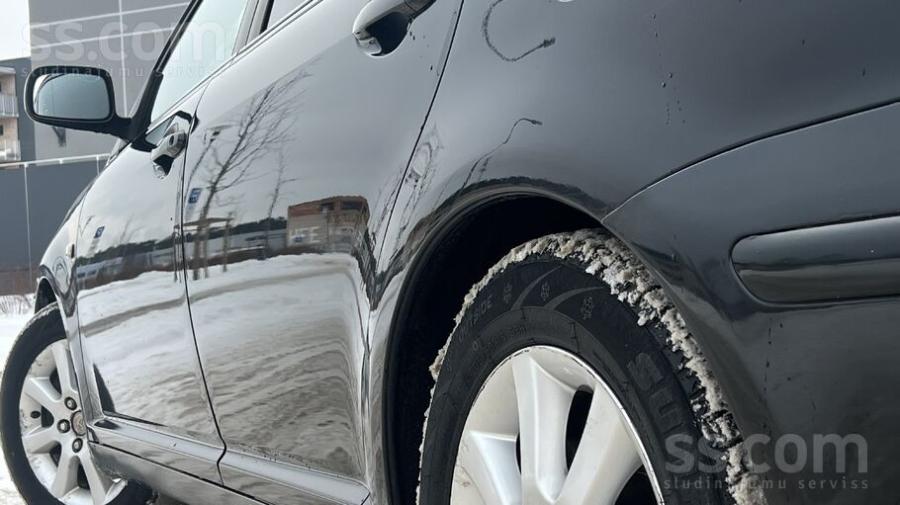 Melns Toyota Avensis 2006 Rīga, ar dzinēja tilpumu 2.20 L un nobraukumu 277 tūkst. km par 1990 €, foto 17 vietnē AUTOMOTO.COM.LV