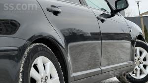 Melns Toyota Avensis 2006 Rīga, ar dzinēja tilpumu 2.20 L un nobraukumu 277 tūkst. km par 1990 €, foto 18 vietnē AUTOMOTO.COM.LV