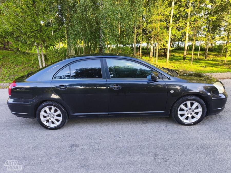 Black Toyota Avensis 2006 in Taurage, with an engine capacity of 2.20 L and mileage of 343 thousand km for 1750 €, photo 9 on AUTOMOTO.COM.LV