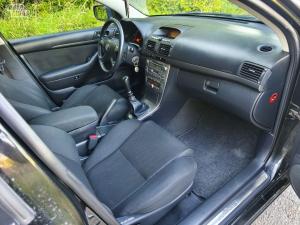 Black Toyota Avensis 2006 in Taurage, with an engine capacity of 2.20 L and mileage of 343 thousand km for 1750 €, photo 13 on AUTOMOTO.COM.LV