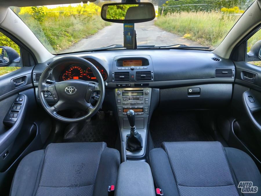 Black Toyota Avensis 2006 in Taurage, with an engine capacity of 2.20 L and mileage of 343 thousand km for 1750 €, photo 14 on AUTOMOTO.COM.LV