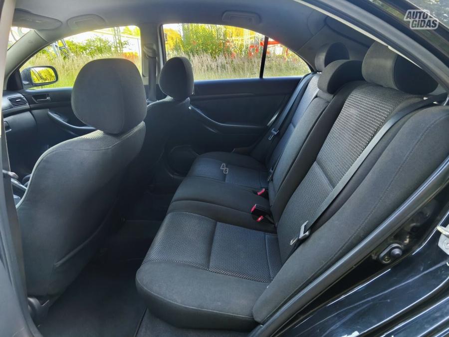 Black Toyota Avensis 2006 in Taurage, with an engine capacity of 2.20 L and mileage of 343 thousand km for 1750 €, photo 16 on AUTOMOTO.COM.LV