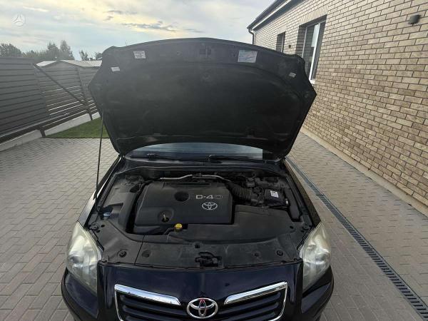 Black Toyota Avensis 2006 in Vilnius, with an engine capacity of 2.23 L and mileage of 300 thousand km for 2100 €, photo 8 on AUTOMOTO.COM.LV