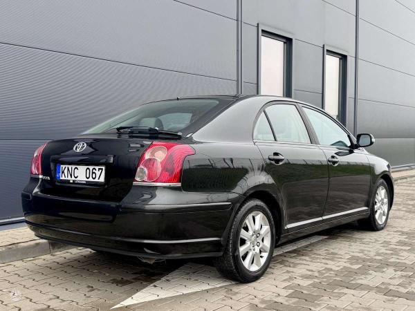 Melns Toyota Avensis 2007 Viļņa, ar dzinēja tilpumu 2.20 L un nobraukumu 322 tūkst. km par 1790 €, foto 5 vietnē AUTOMOTO.COM.LV