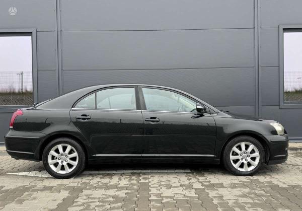 Melns Toyota Avensis 2007 Viļņa, ar dzinēja tilpumu 2.20 L un nobraukumu 322 tūkst. km par 1790 €, foto 6 vietnē AUTOMOTO.COM.LV