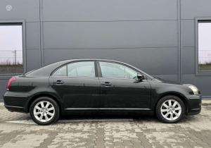 Black Toyota Avensis 2007 in Vilnius, with an engine capacity of 2.20 L and mileage of 322 thousand km for 1790 €, photo 6 on AUTOMOTO.COM.LV