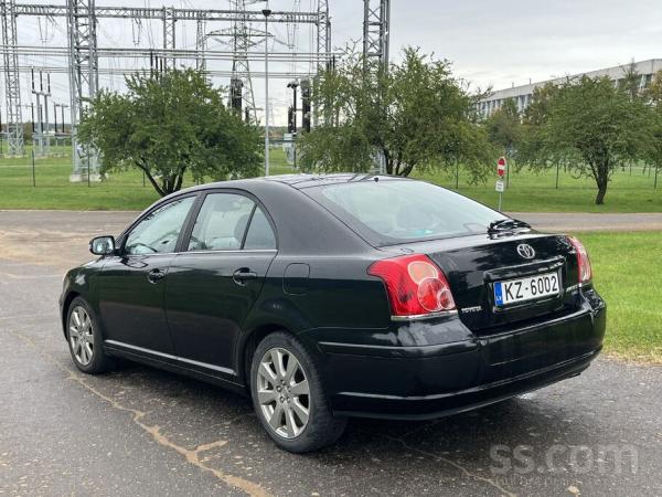 Black Toyota Avensis 2007 in Riga, with an engine capacity of 2.00 L and mileage of 247 thousand km for 3200 €, photo 6 on AUTOMOTO.COM.LV