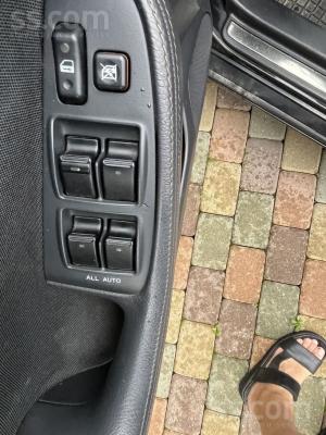 Black Toyota Avensis 2007 in Riga, with an engine capacity of 2.00 L and mileage of 247 thousand km for 3200 €, photo 8 on AUTOMOTO.COM.LV