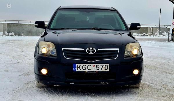 Black Toyota Avensis 2008 in Vilnius, with an engine capacity of 2.00 L and mileage of 302 thousand km for 1650 €, photo 7 on AUTOMOTO.COM.LV