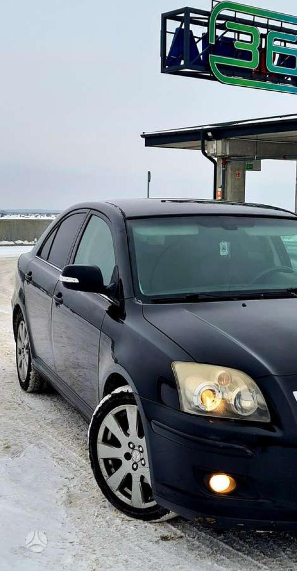 Black Toyota Avensis 2008 in Vilnius, with an engine capacity of 2.00 L and mileage of 302 thousand km for 1650 €, photo 9 on AUTOMOTO.COM.LV