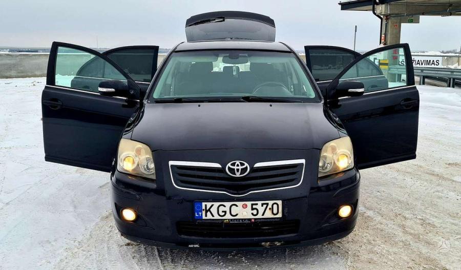 Black Toyota Avensis 2008 in Vilnius, with an engine capacity of 2.00 L and mileage of 302 thousand km for 1650 €, photo 16 on AUTOMOTO.COM.LV