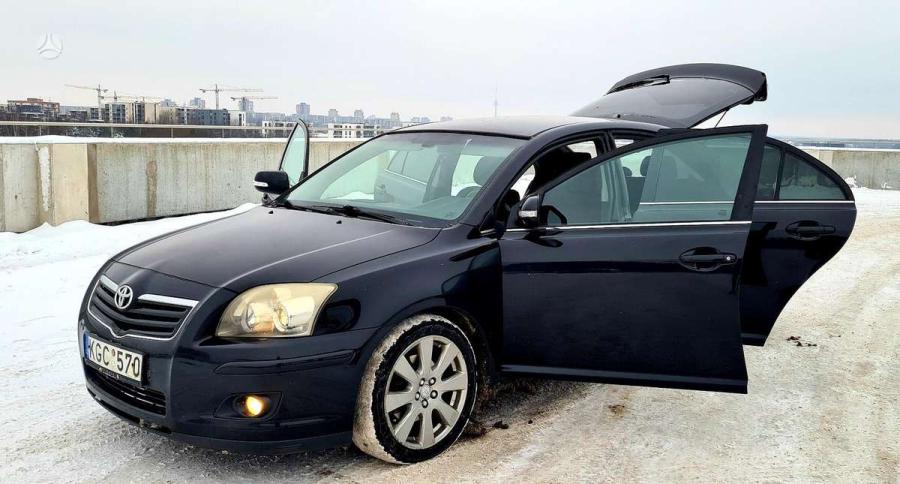Black Toyota Avensis 2008 in Vilnius, with an engine capacity of 2.00 L and mileage of 302 thousand km for 1650 €, photo 19 on AUTOMOTO.COM.LV
