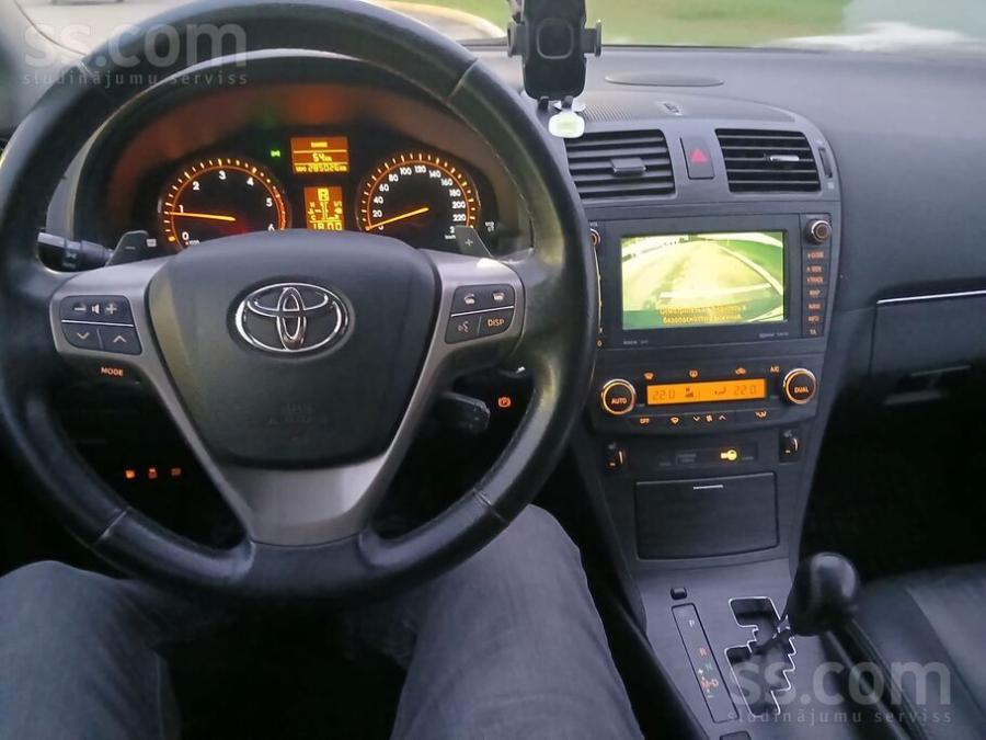 Melns Toyota Avensis 2009 Rīga, ar dzinēja tilpumu 2.20 L un nobraukumu 291 tūkst. km par 3330 €, foto 4 vietnē AUTOMOTO.COM.LV
