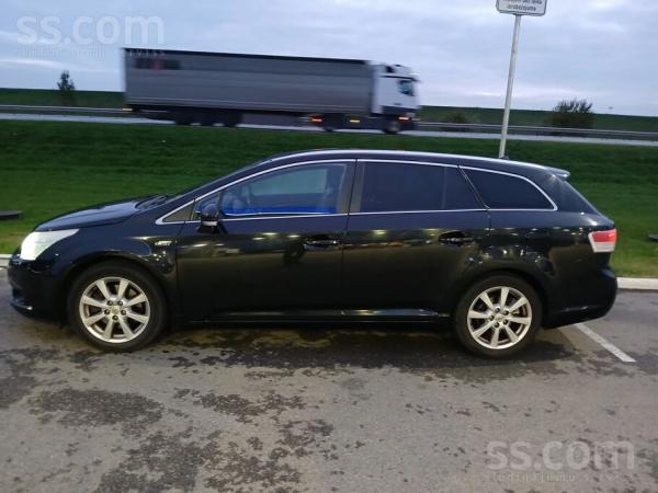 Черный Тойота Авенсис 2009 в Рига, объемом двигателя 2.20 л и пробегом 291 тыс. км за 3330 €, фото 6 на AUTOMOTO.COM.LV