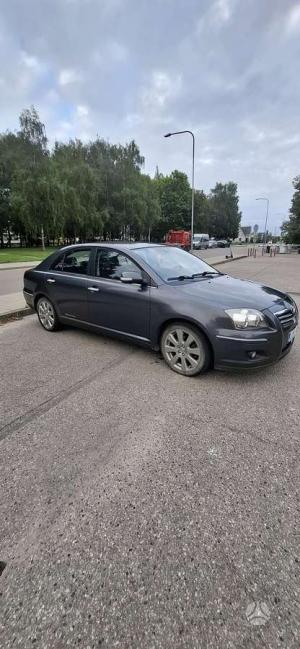 Черный Тойота Авенсис 2009 в Кедайняй, объемом двигателя 1.90 л и пробегом 400 тыс. км за 2200 €, фото 3 на AUTOMOTO.COM.LV