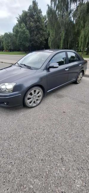 Черный Тойота Авенсис 2009 в Кедайняй, объемом двигателя 1.90 л и пробегом 400 тыс. км за 2200 €, фото 4 на AUTOMOTO.COM.LV