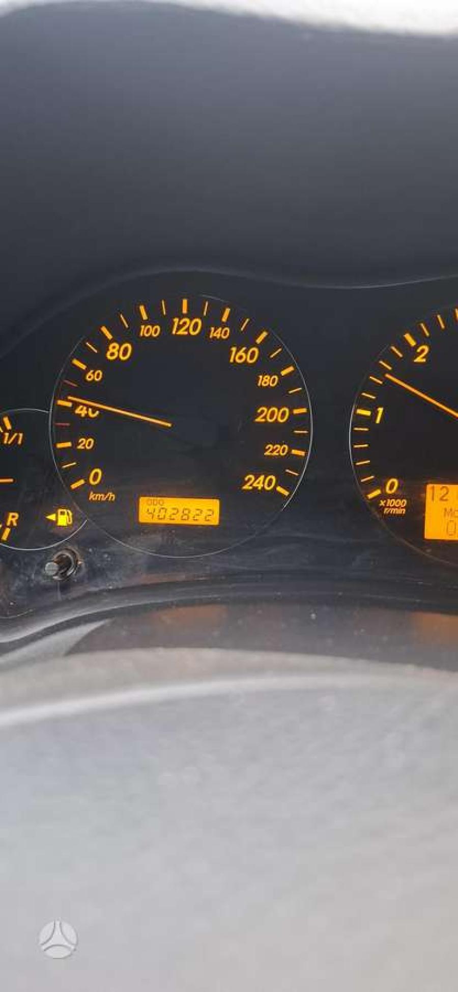 Черный Тойота Авенсис 2009 в Кедайняй, объемом двигателя 1.90 л и пробегом 400 тыс. км за 2200 €, фото 7 на AUTOMOTO.COM.LV