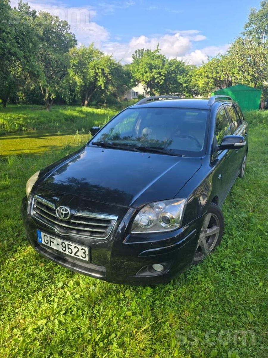 Черный Тойота Авенсис 2006 в Цесис, объемом двигателя 2.20 л и пробегом 260 тыс. км за 650 €, фото 1 на AUTOMOTO.COM.LV